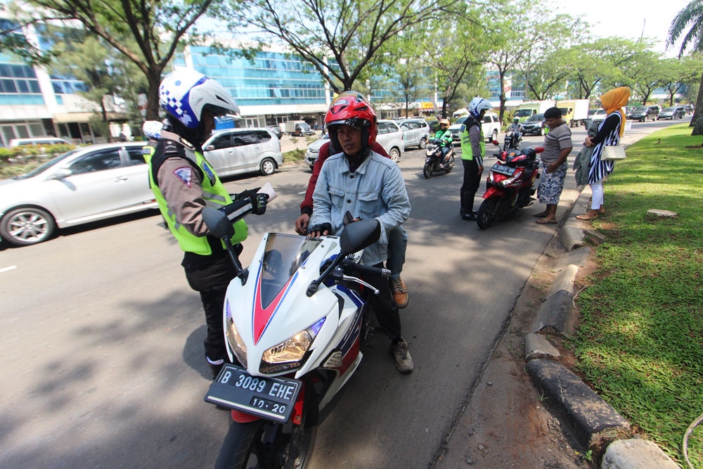 Ratusan Pengendara di Setu Tangsel Terjaring Razia Operasi Zebra