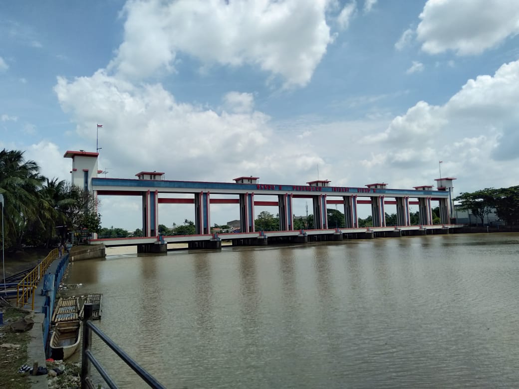 Mengenal Bendungan Pintu Air 10 di Kota Tangerang
