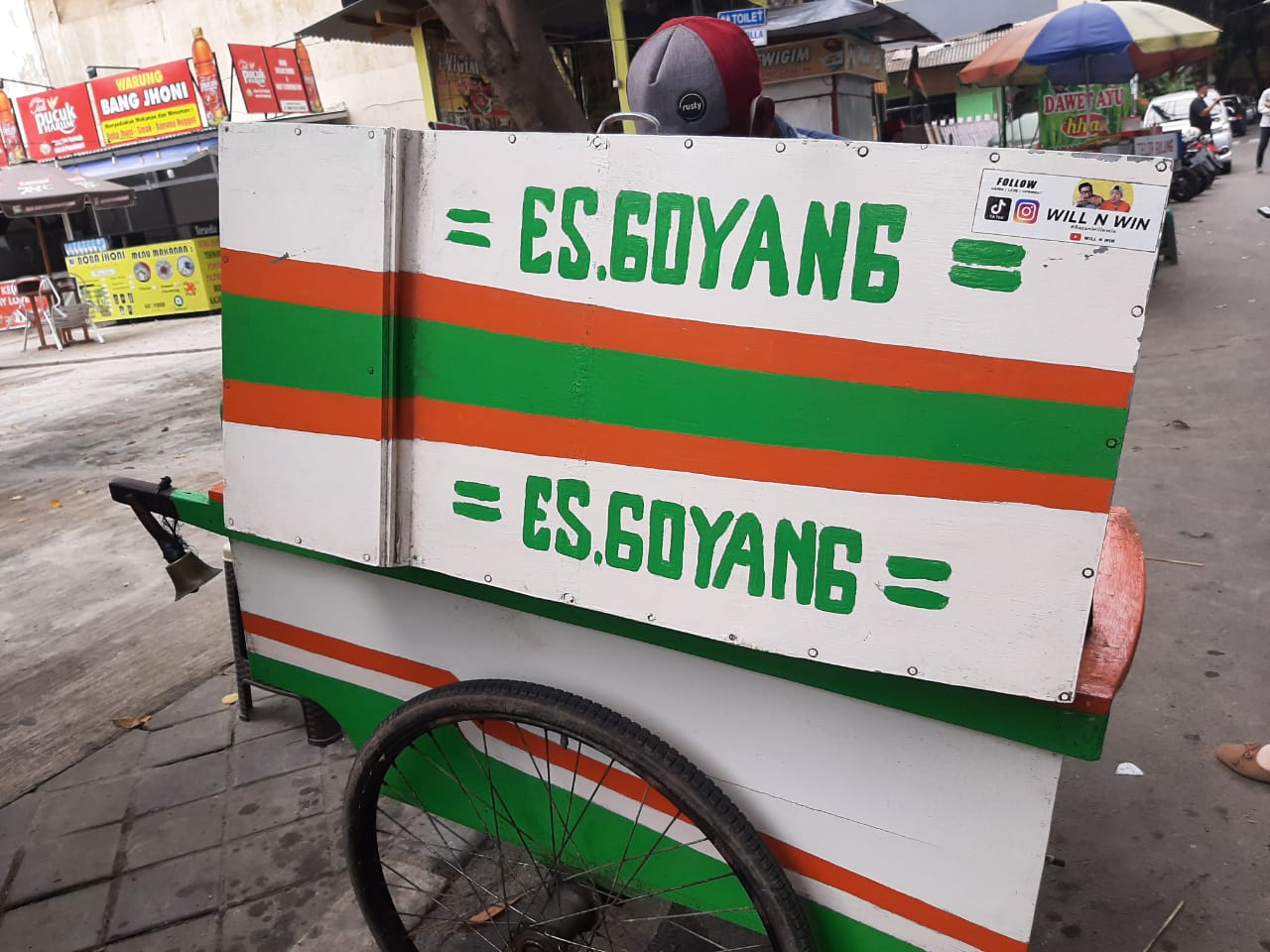 Es Goyang, Jajanan Jadul yang Masih Eksis di Tangerang