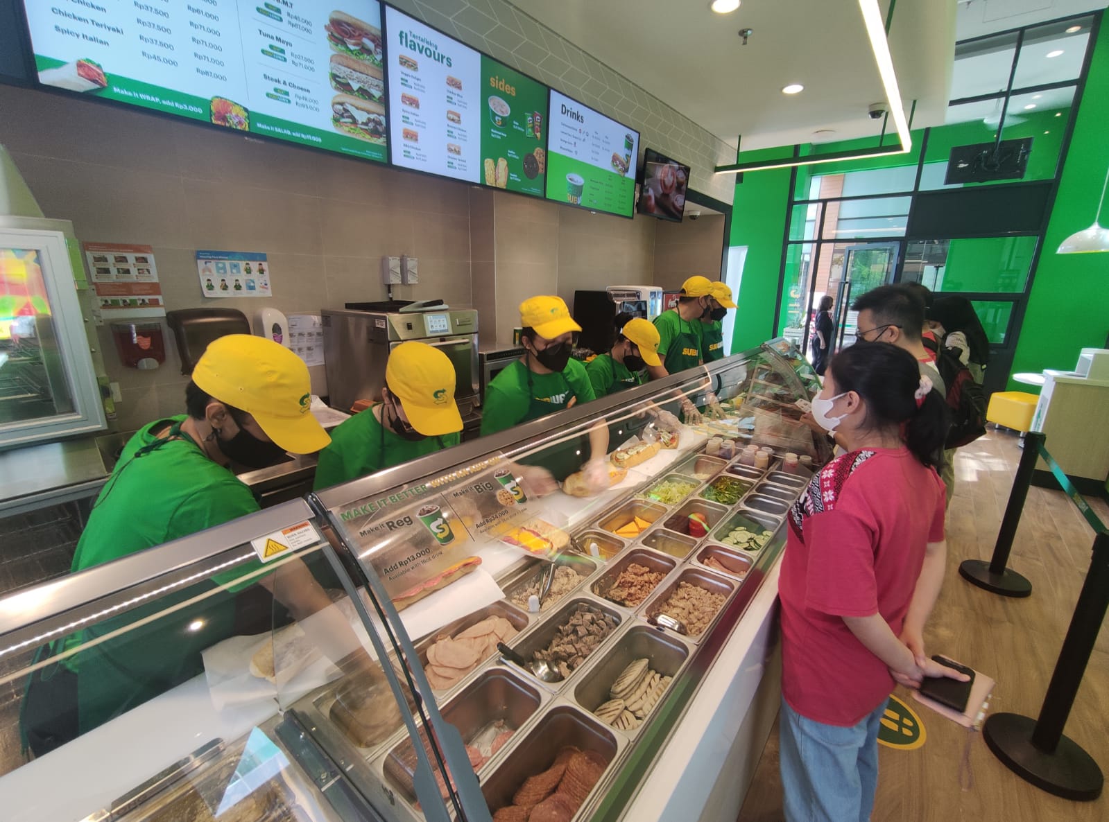Restoran Subway Hadir di Lippo Karawaci Tangerang, Langsung Dipenuhi ...