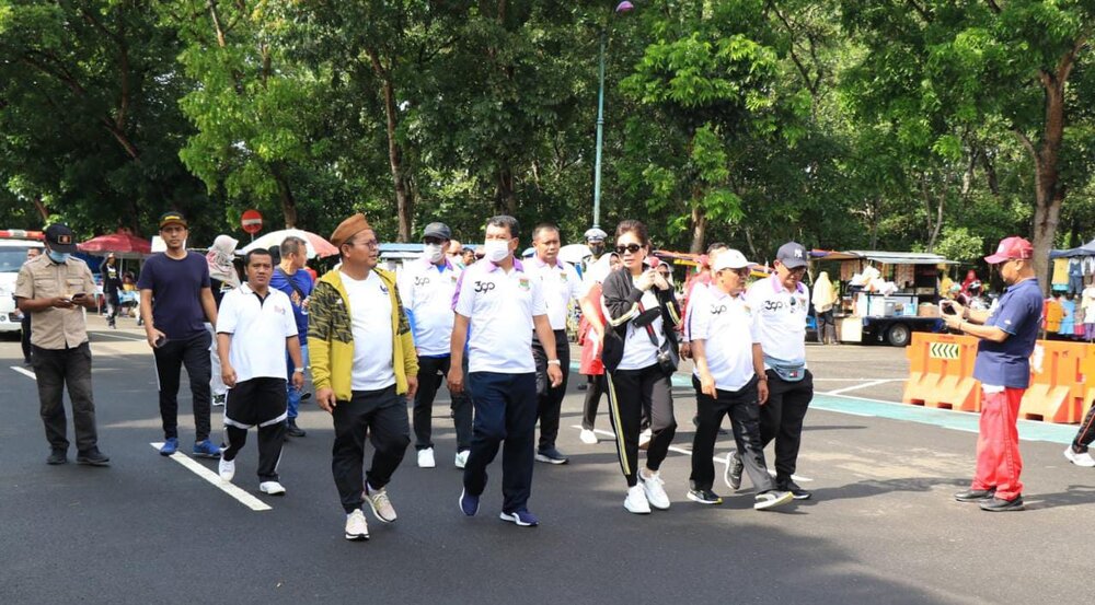 Ribuan Peserta Meriahkan Gerak Jalan Santai HUT ke-390 Kabupaten Tangerang