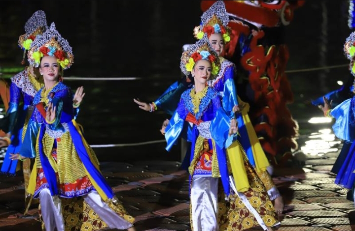 Tari Berendeng Nusa Jadi Sorotan di Festival Cisadane