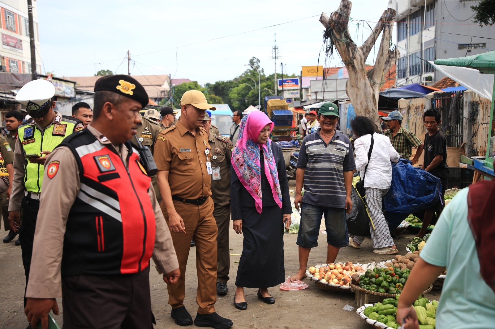 Relokasi Dimulai, 4 Jalur Menuju Pasar Anyar Kota Tangerang Ditutup ...