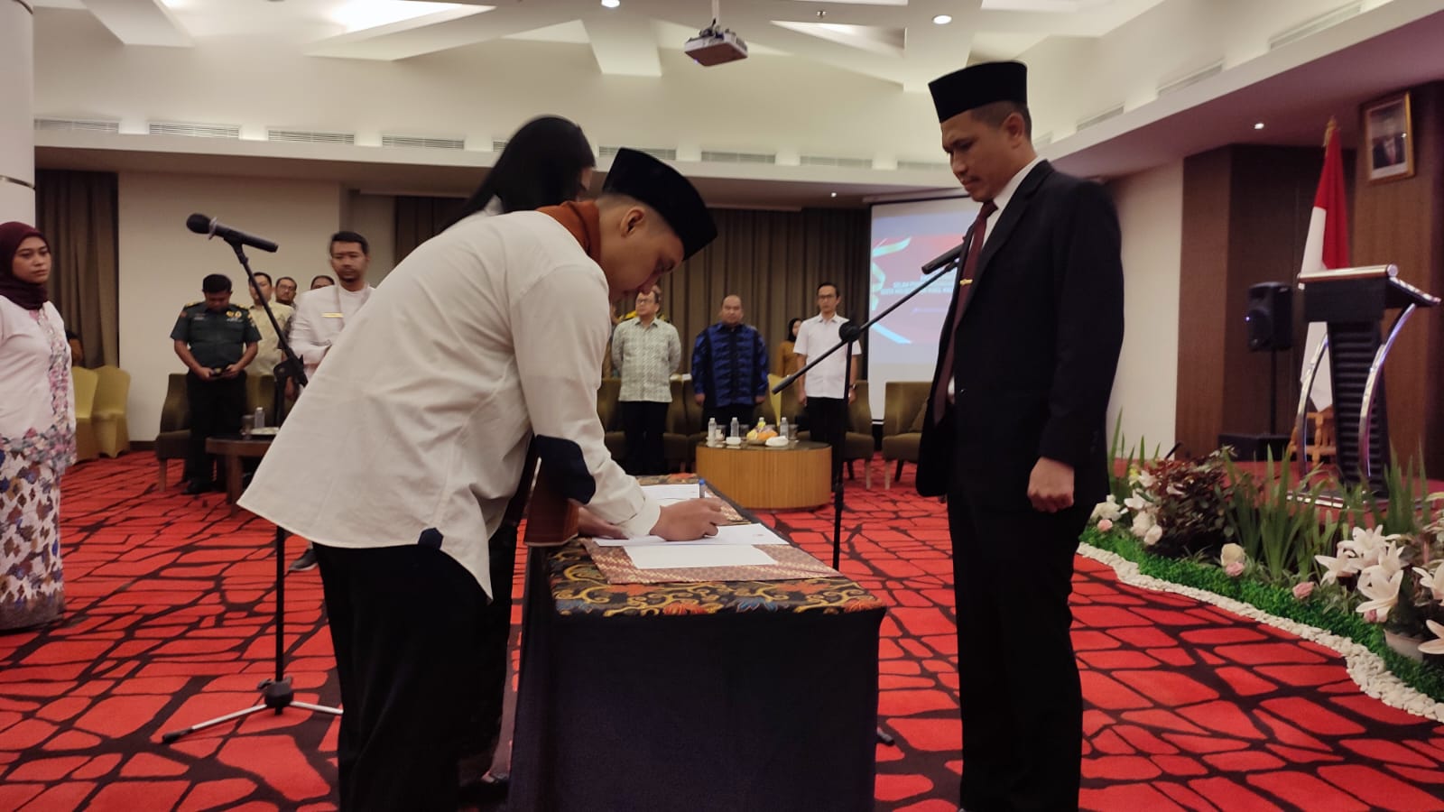 KPU Tangsel Lantik 35 Anggota PPK untuk Pilkada 2024