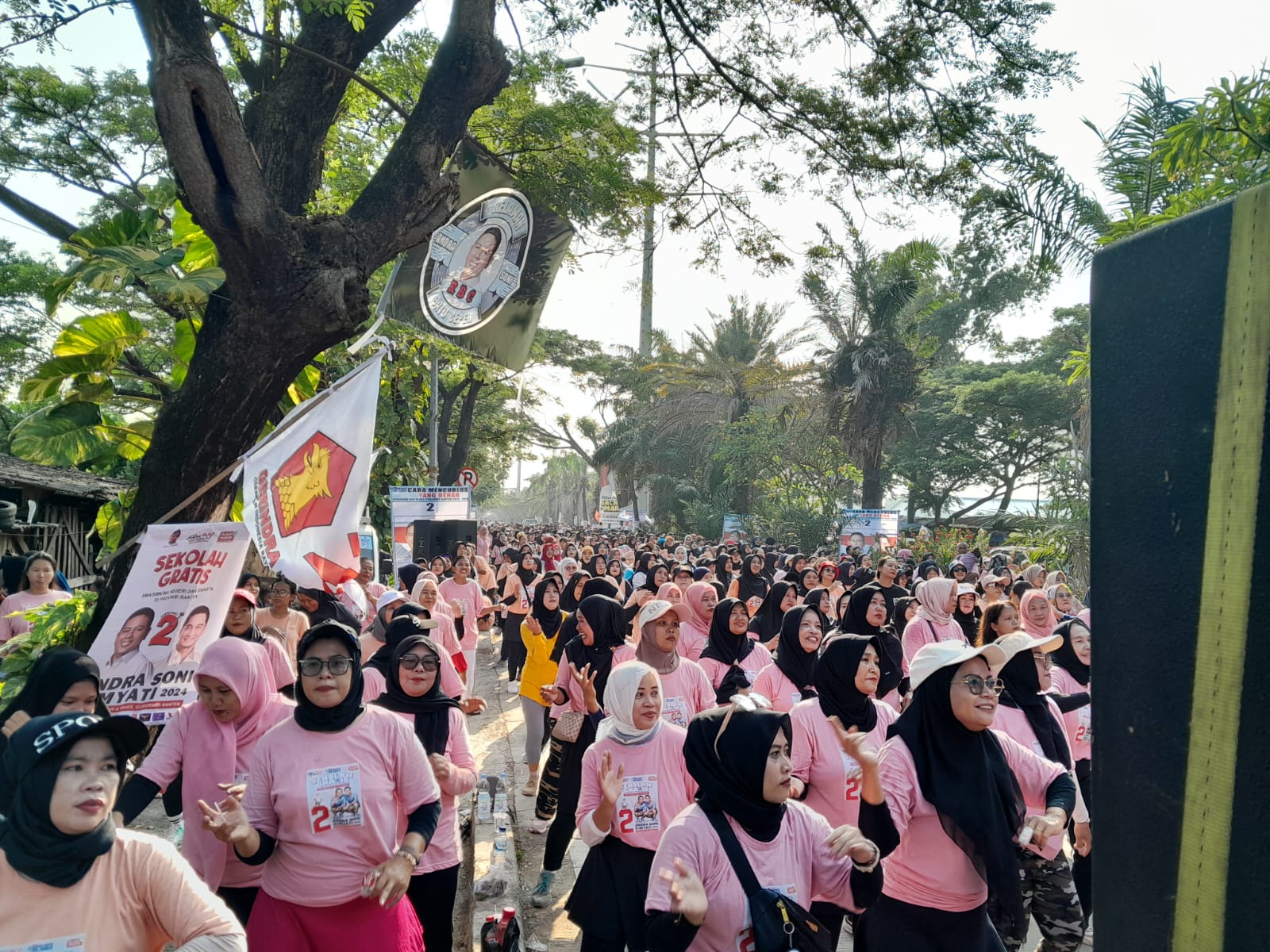 Gencar Sosialisasikan Sekolah Gratis, Dukungan Andra Soni-Dimyati Jadi ...