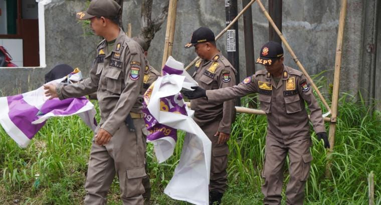 Masuki Masa Tenang, Alat Peraga Kampanye di Kabupaten Tangerang Mulai Dicopot