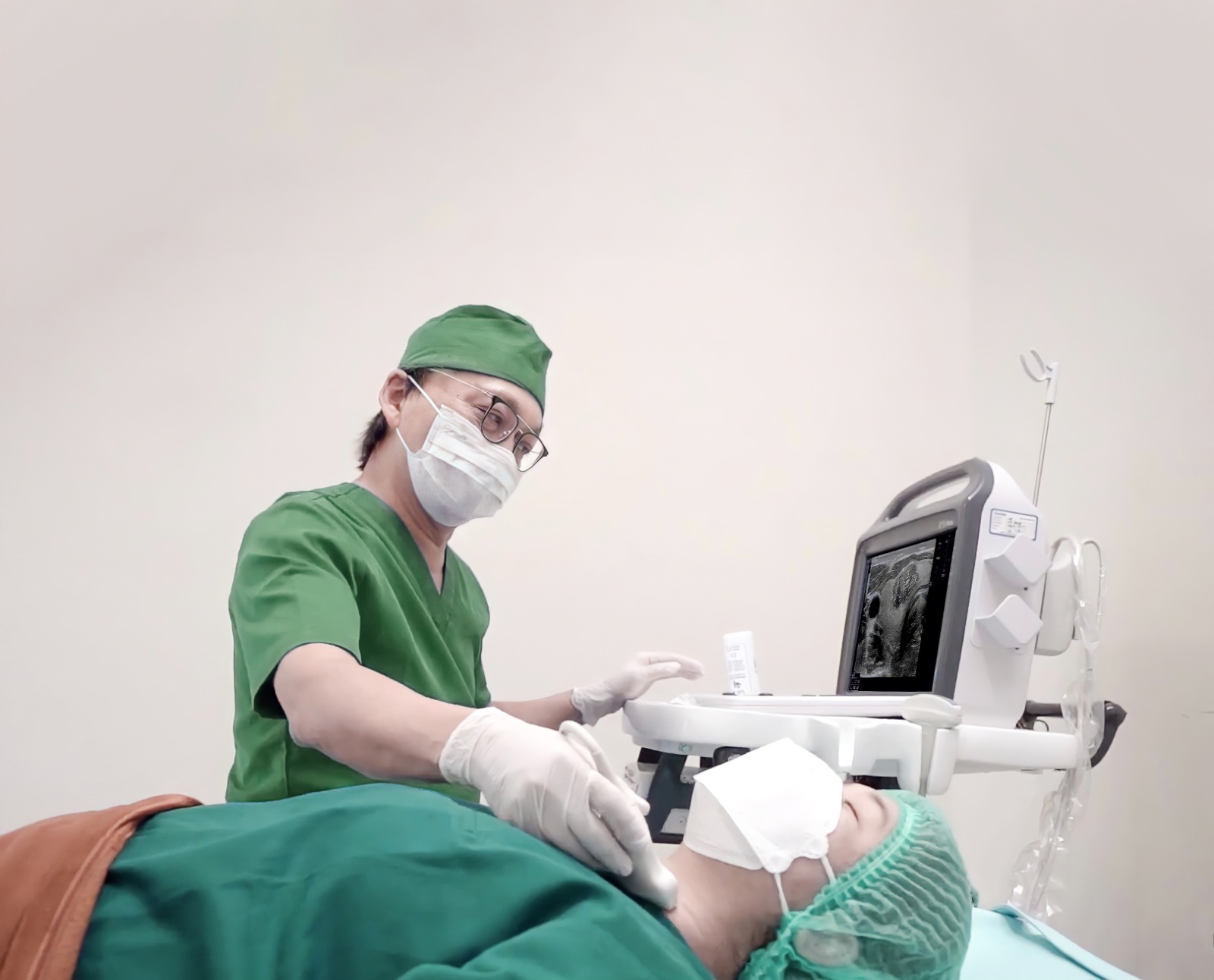 Radio Frequency Ablation Solusi Atasi Gangguan Tiroid Tanpa Operasi Radio Frequency Ablation Solusi Atasi Gangguan Tiroid Tanpa Operasi
