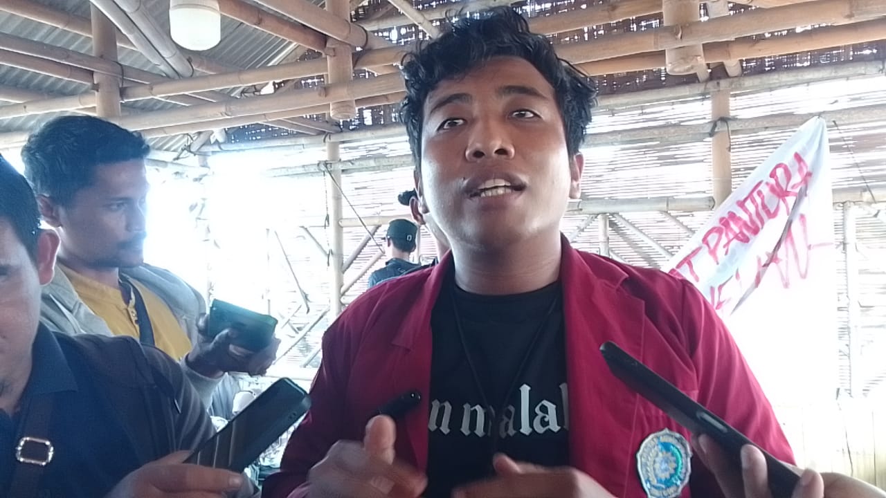 Ngaku Mahasiswa UMT, Sandi yang Bela Pagar Laut Ternyata Sudah DO