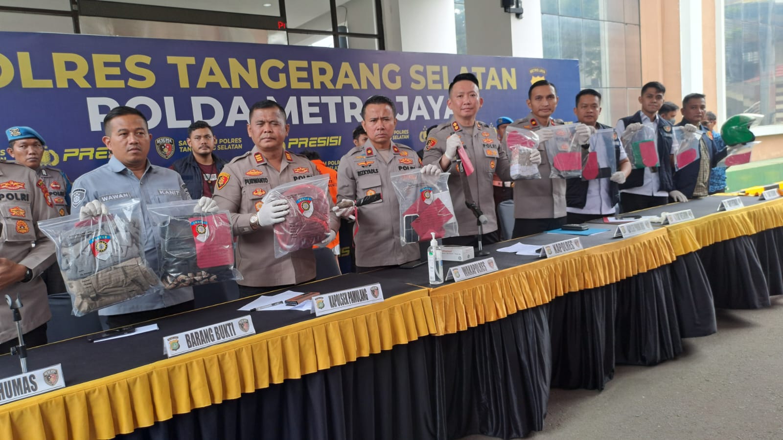 Terlilit Pinjol, Ternyata Pelaku Perampokan SPBU Shell Bintaro Mantan ...