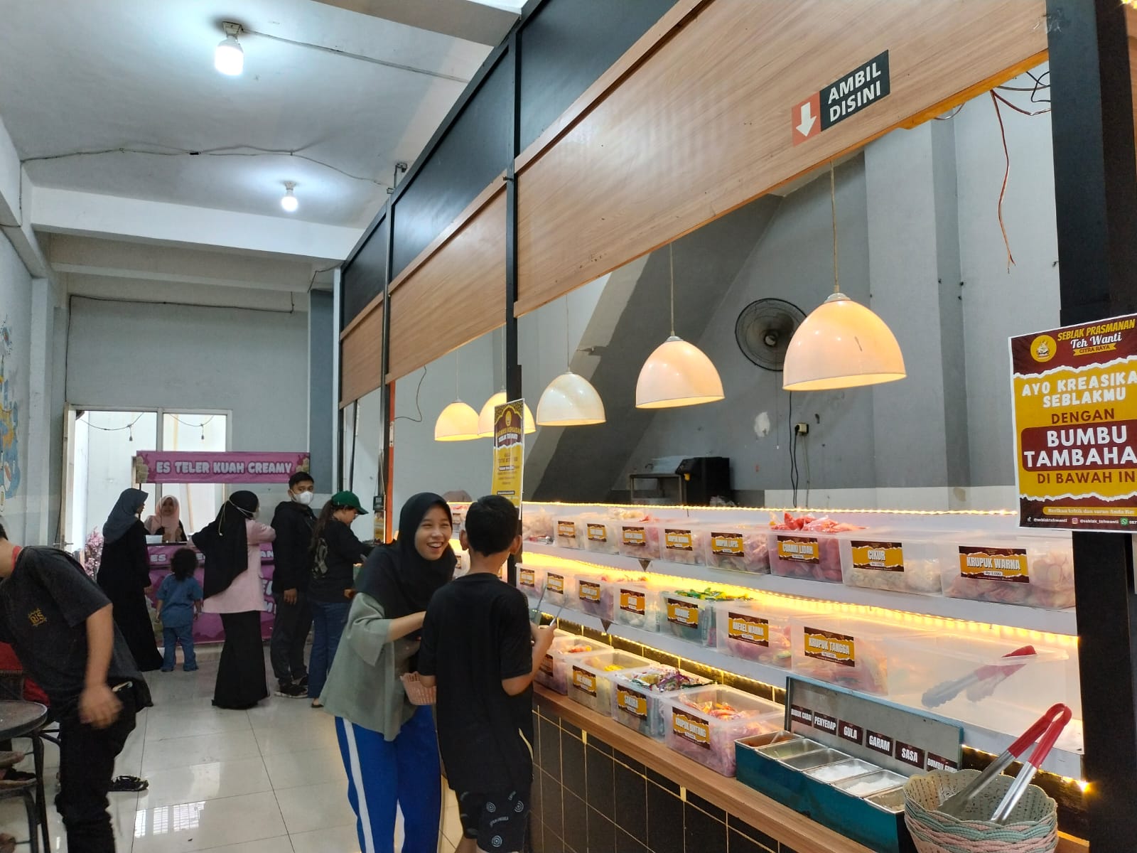 Seblak Viral Teh Wanti Hadir di Citra Raya Cikupa, Rasanya Bikin Nagih