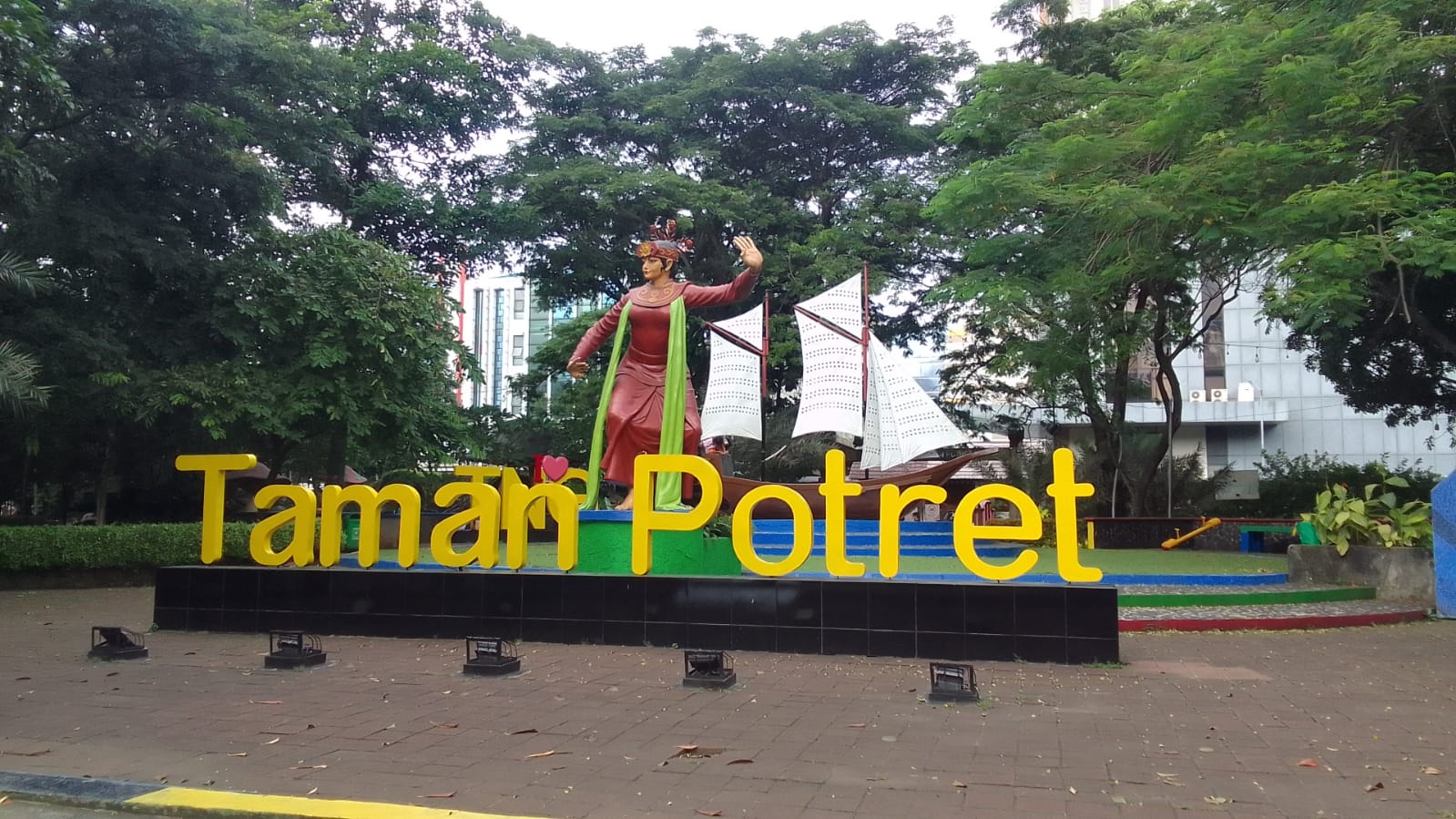 Dulu Jadi Tempat Wisata Favorit, Taman Potret Tangerang Kini Sepi ...