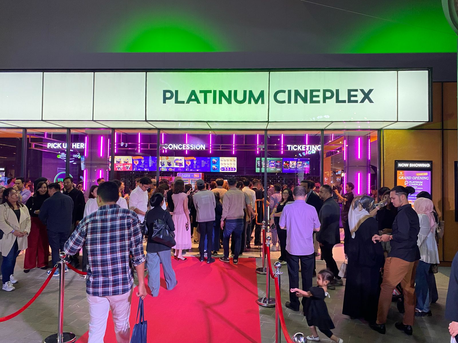Platinum Cineplex Bioskop Berkonsep One Stop Entertainment Hadir di ...