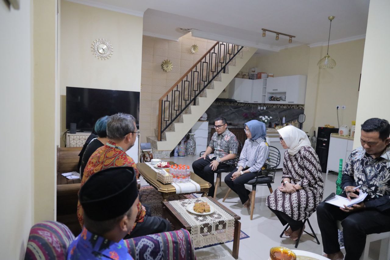 Wakil Wali Kota Tangsel Kunjungi Siswi SMK Waskito Korban Pelecehan Seksual