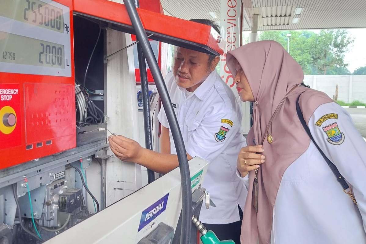 Cegah Curangi Takaran BBM, Disperindag Tangerang Periksa SPBU Pertamina Jelang Nataru 2026